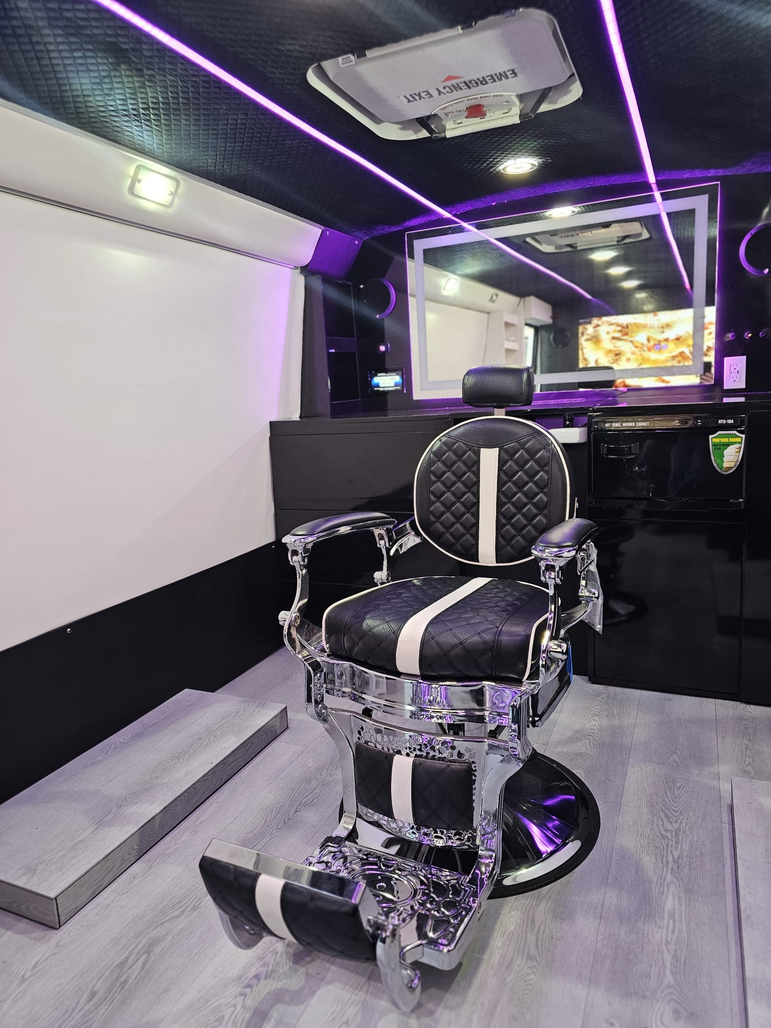 RM Customs | Luxury Sprinter Van Interiors